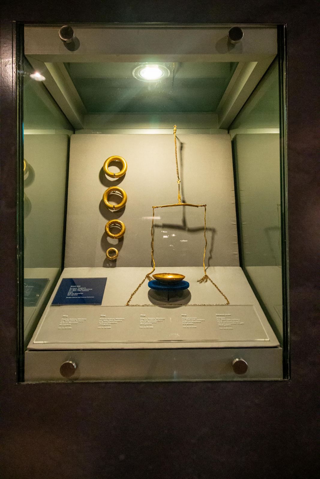 Surigao gold treasure from the Ayala Museum and Bangko Sentral ng ...