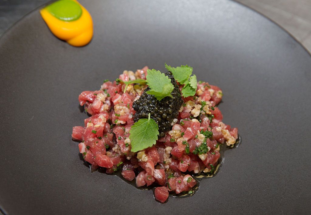 Luxury bites: Top 10 culinary trends shaping fine dining in 2024 ...