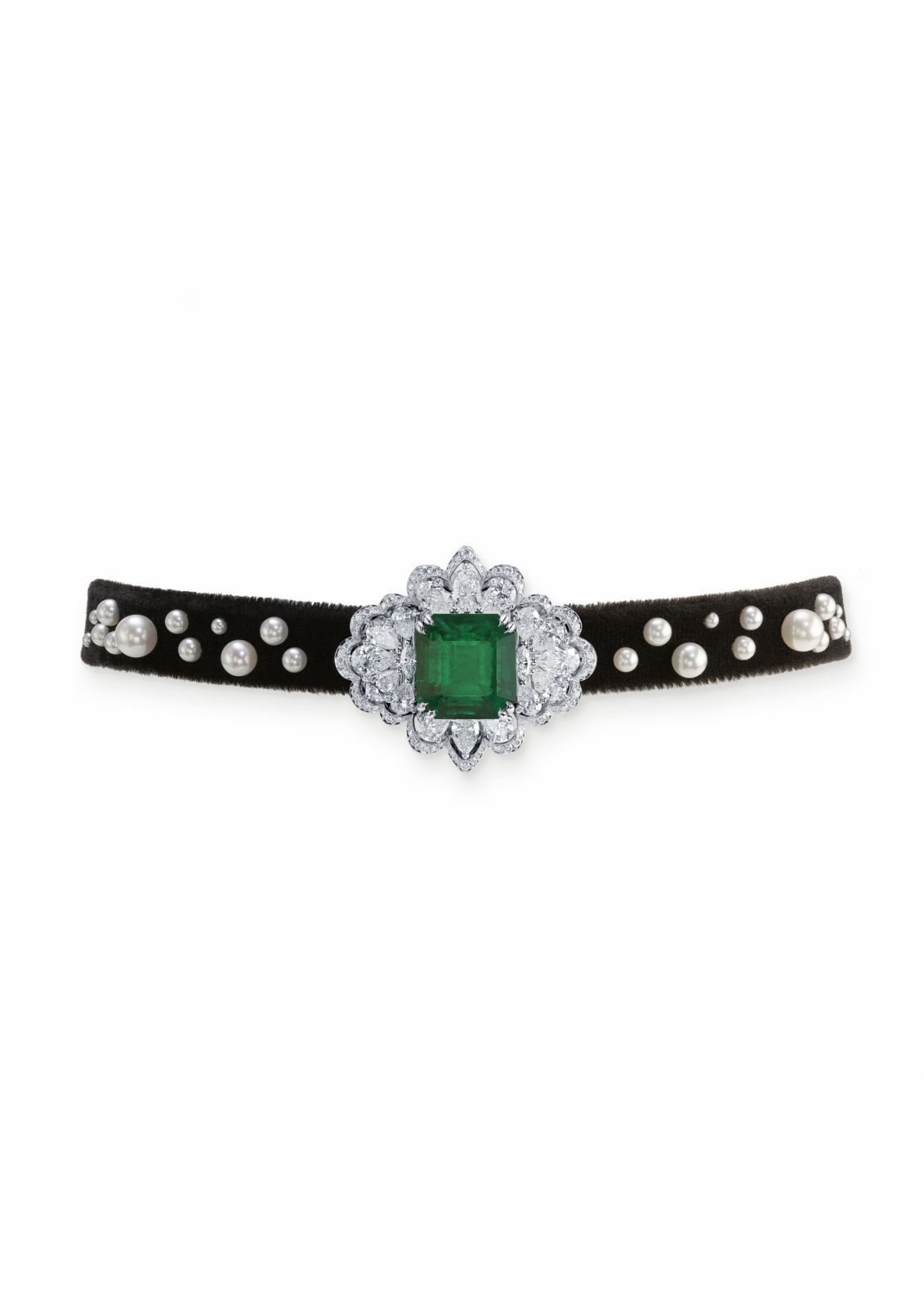 全新Chopard Insofu 系列橫空出世：重達6,225克拉傳奇祖母綠華麗最終章 | Tatler Asia