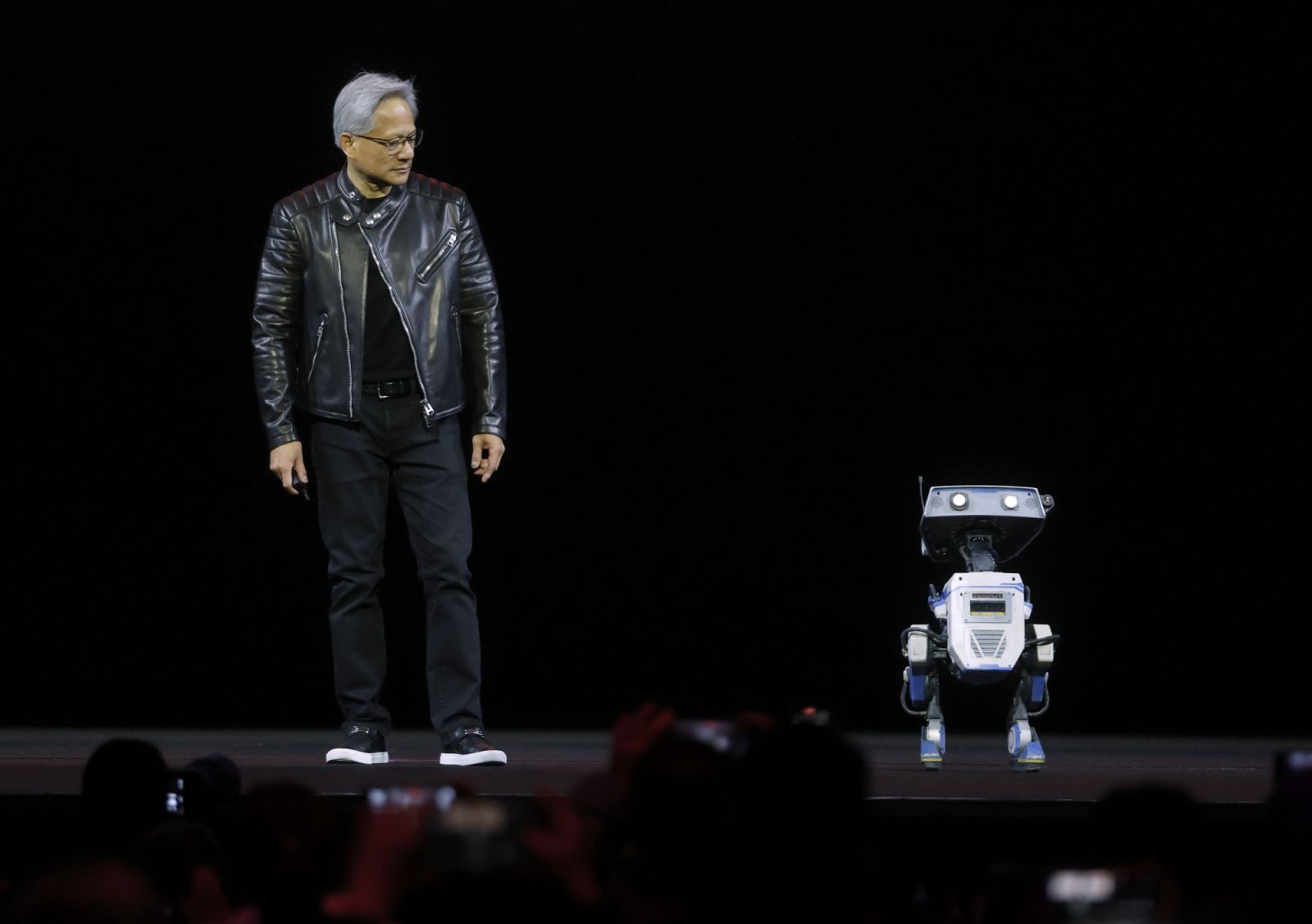 Nvidia改名成Nvid AI？執行長黃仁勳揭密：「若有時光機回到過去，會建議年輕時的自己直接取這名字」 | Tatler Asia