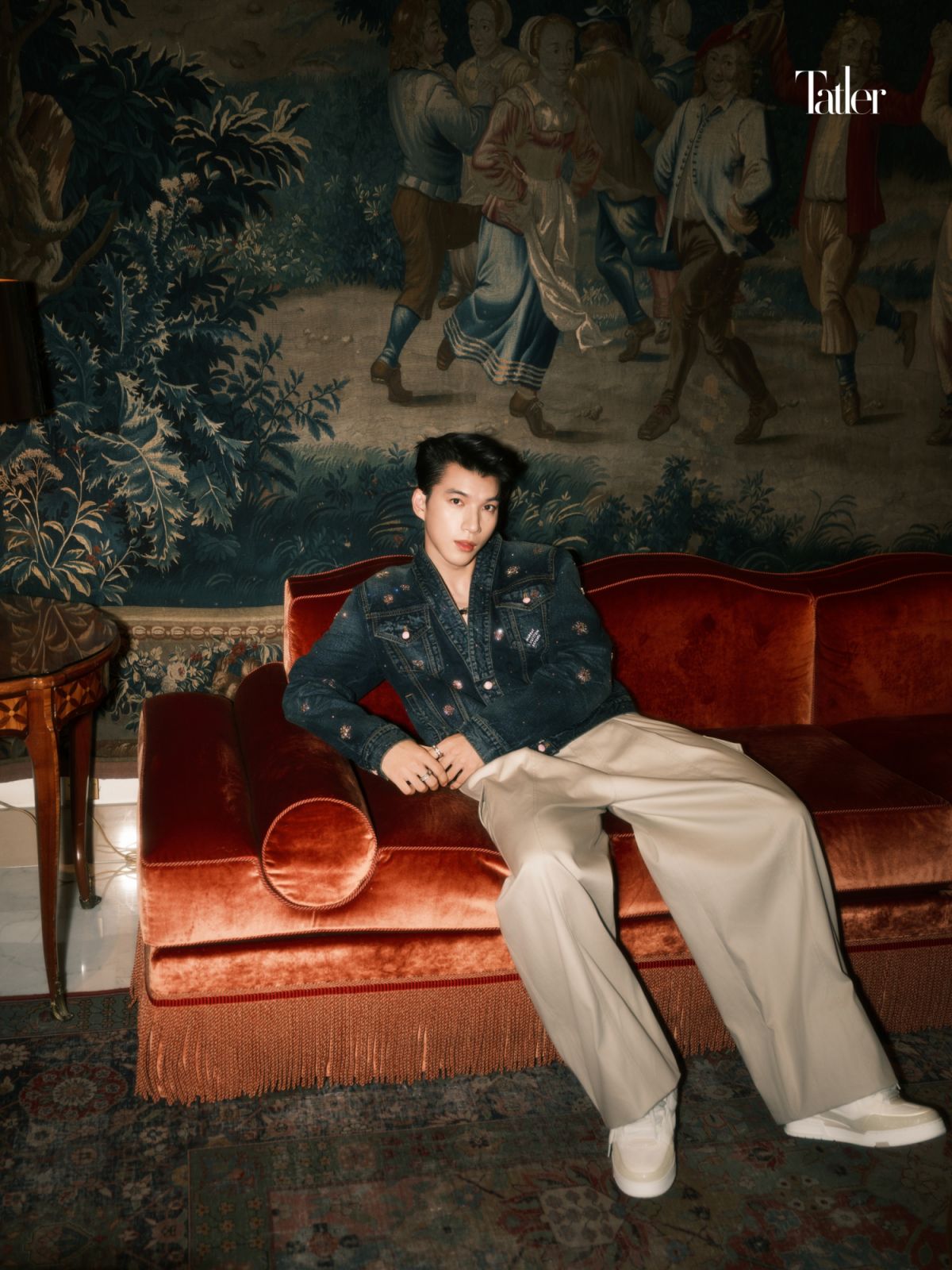 HIEUTHUHAI bùng nổ “visual” tại show diễn Louis Vuitton Xuân Hè Nam 2026 | Tatler Asia