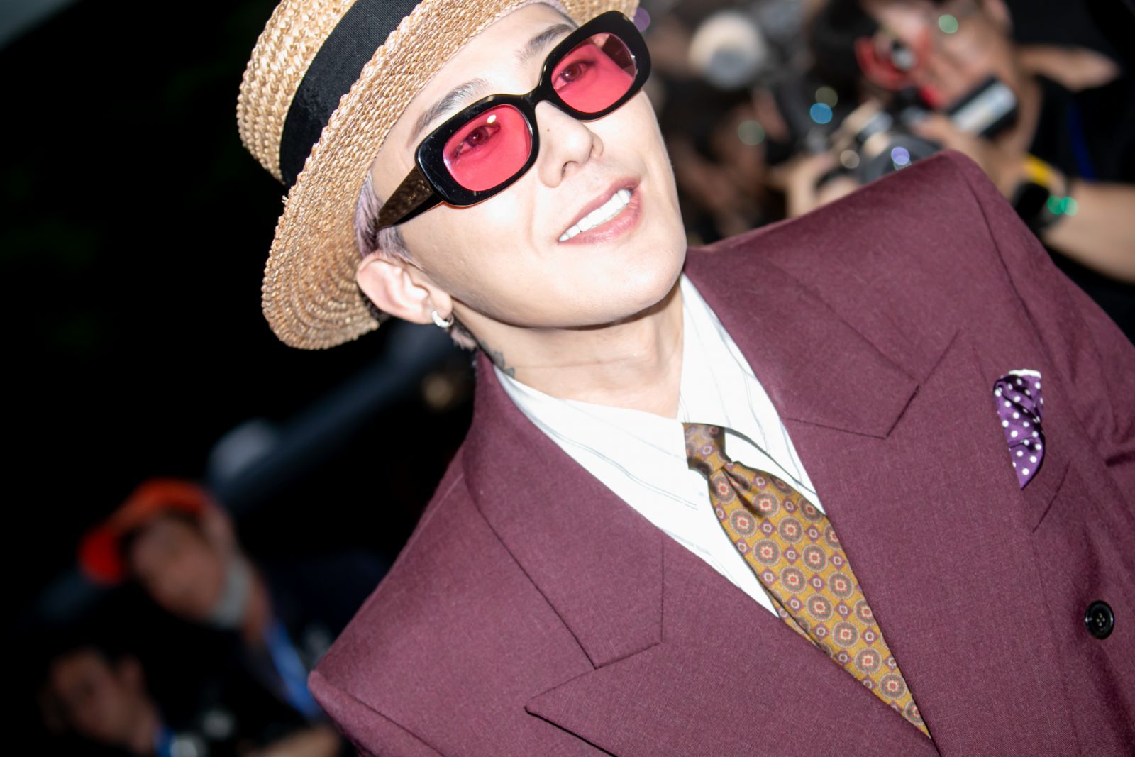 G-Dragon style: His fashion evolution from streetwear to Übermensch ...
