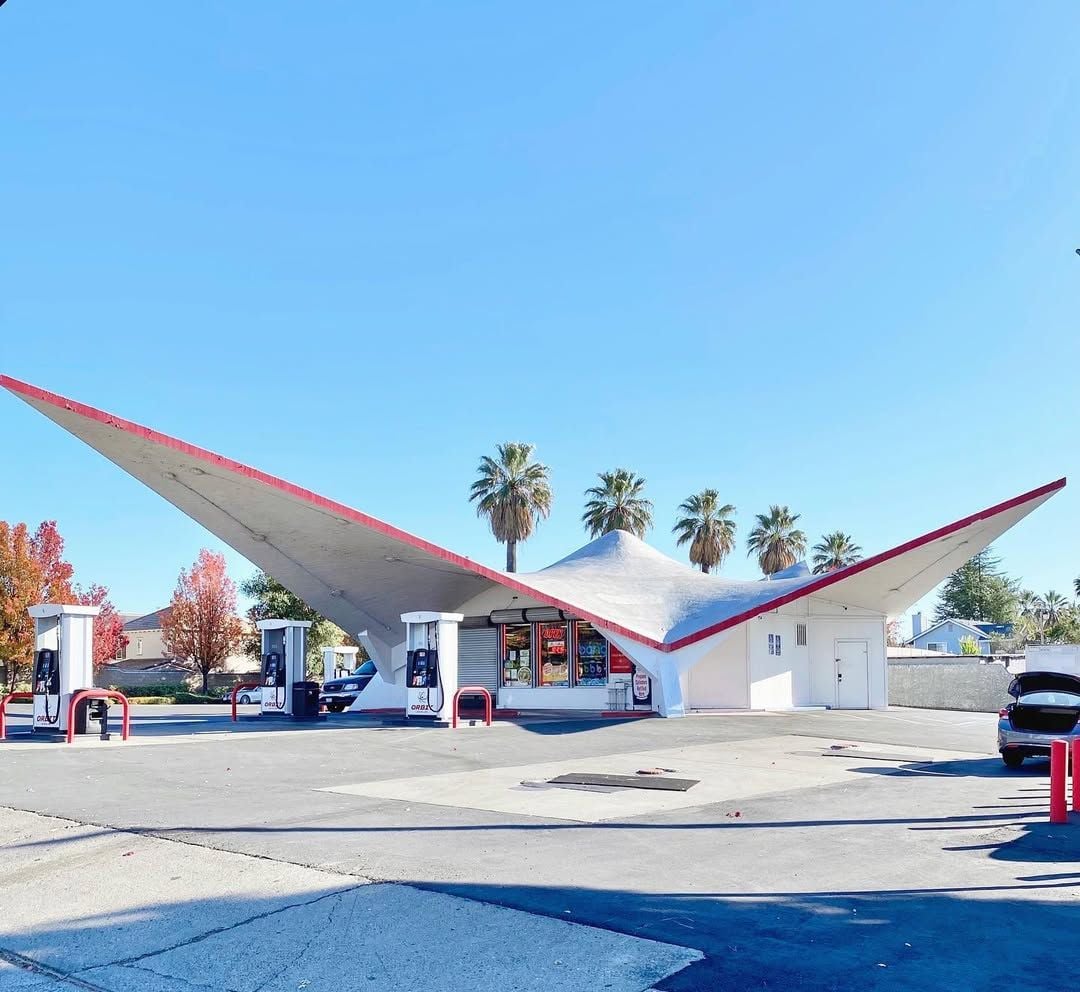 What is Googie architecture, as seen in ‘Fantastic Four: First Steps ...