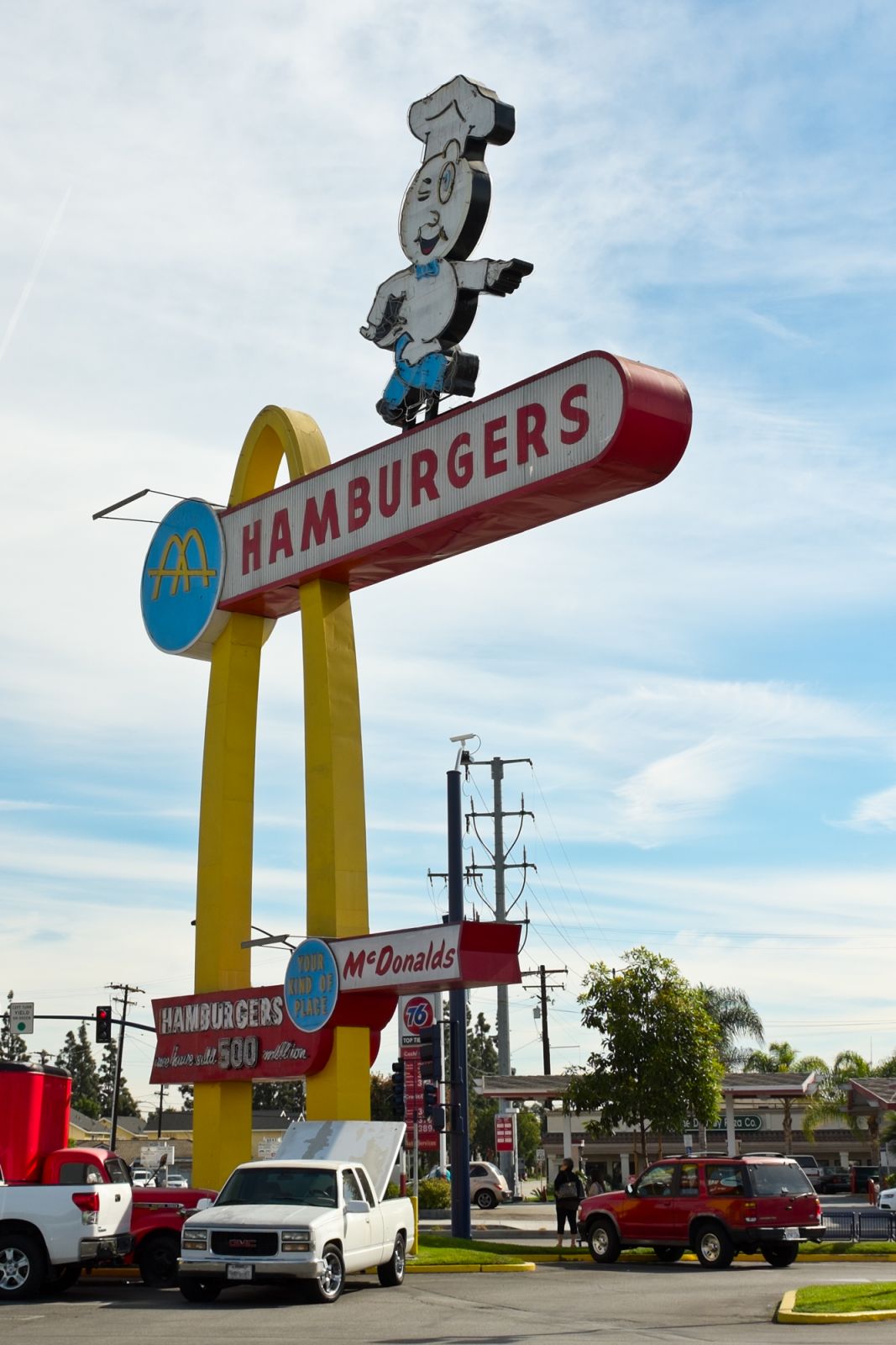 What is Googie architecture, as seen in ‘Fantastic Four: First Steps ...