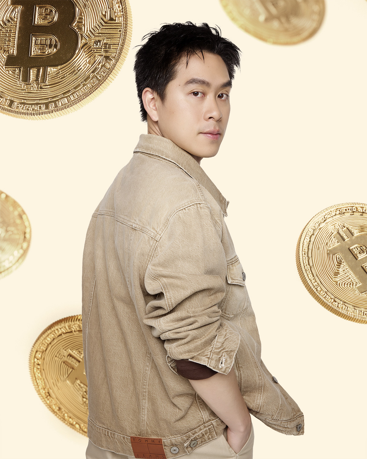 วริศ บูลกุล ผู้บริหารหนุ่มไฟแรงแห่ง The Brooker Group (BTC) | Tatler Asia