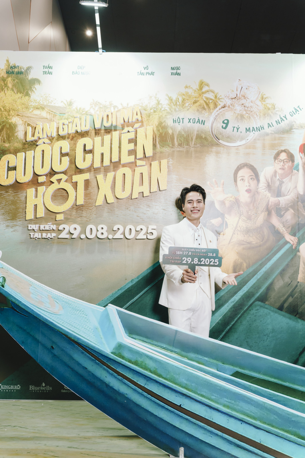 Lam Giau Voi Ma features a cast from different generations | Tatler Asia