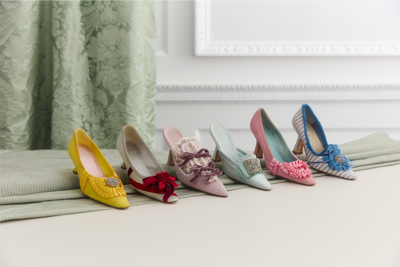 Manolo Blahnik unveils a Marie Antoinette exhibition with V&A Museum ...