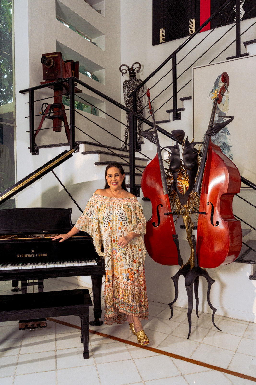Maximalist meals: Enter Maymay Liechtenstein's whimsical dining room ...