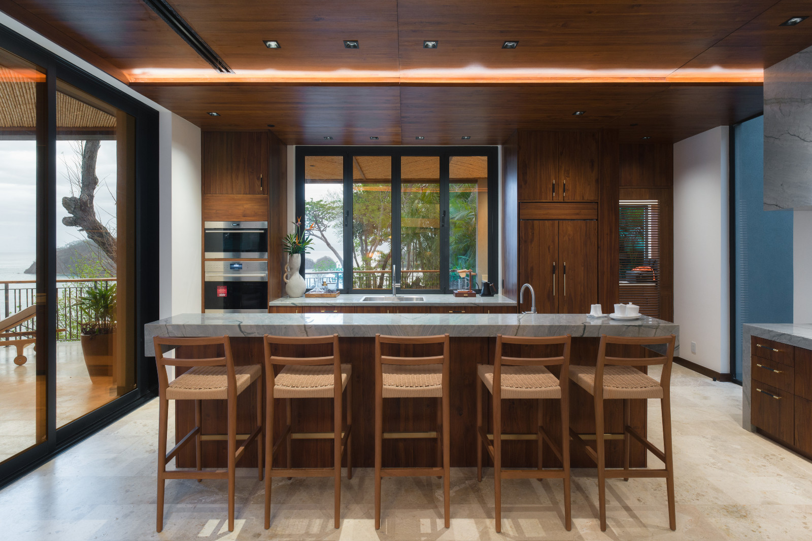 自然成為主角，CHAPI Design 如何打造沉浸式奢華別墅 Residence 22？ | Tatler Asia