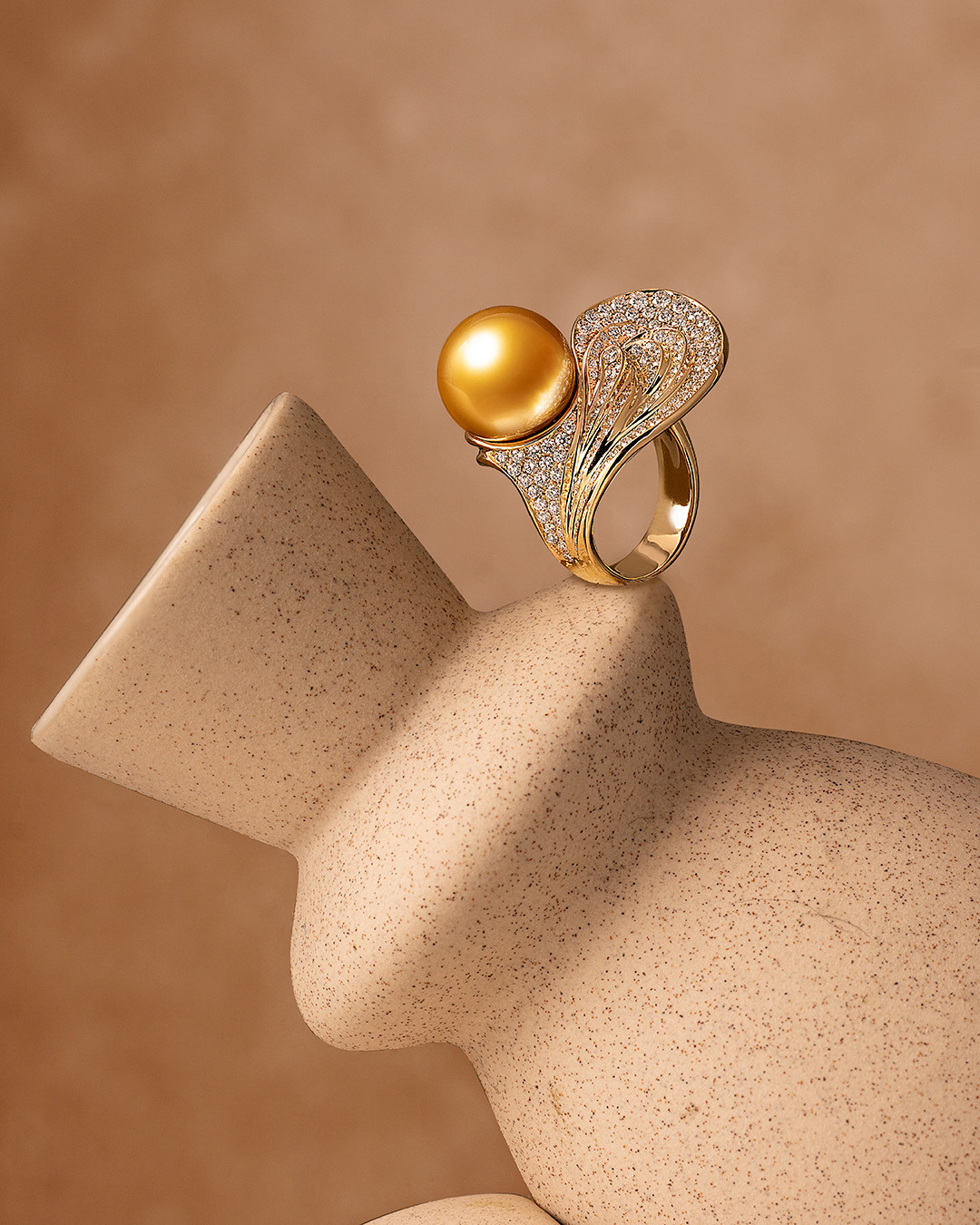 Solenn Heussaff dans la campagne “She is Jewelmer” | Tatler Asia