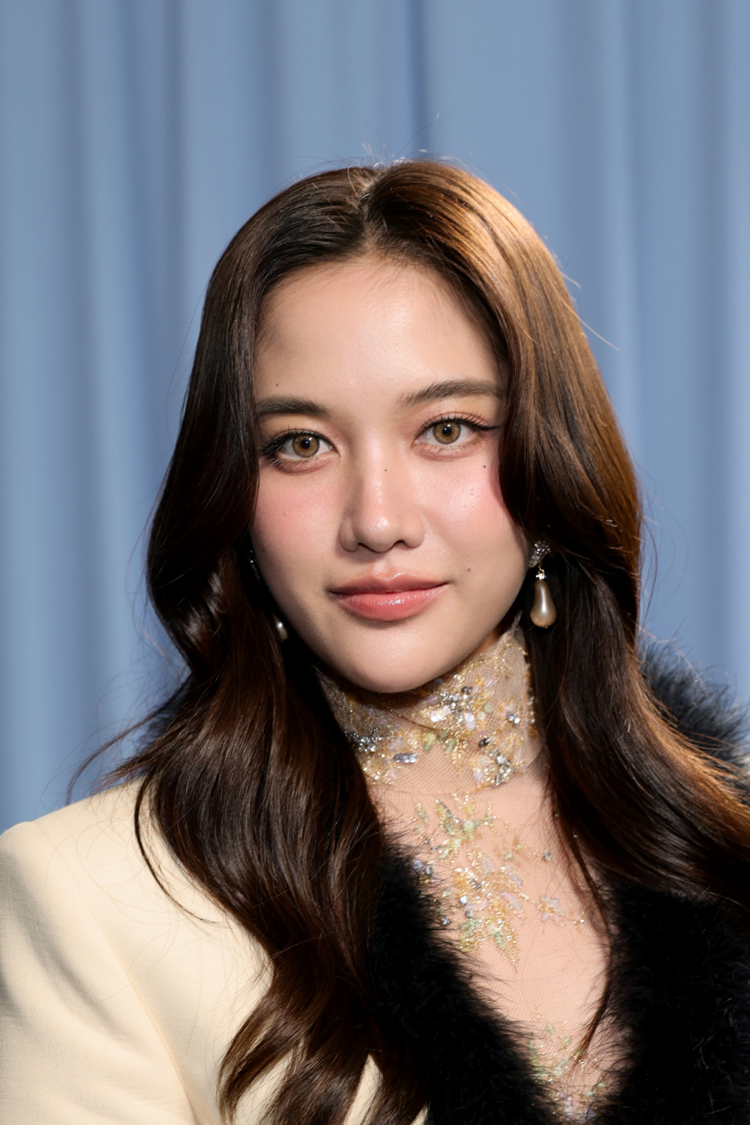 Freen Sarocha: So gelingt ihr strahlender Beauty-Look | Tatler Asia