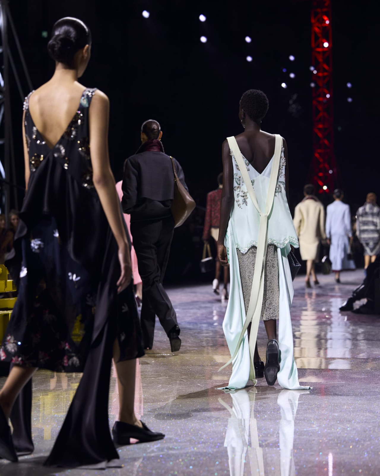Chanel H/W 2026: Matthieu Blazys visionäre Modenschau | Tatler Asia