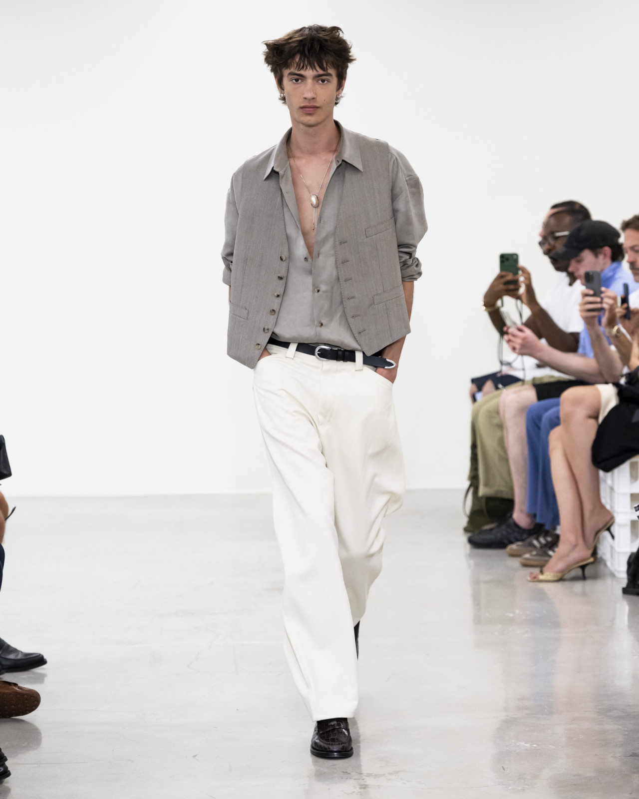 Paul Smith เปิดตัวคอลเล็กชั่น SS27 | Tatler Asia